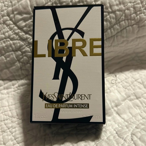 Yves Saint Laurent | Bath & Body | Yves Saint Laurent Libre Eau De ...